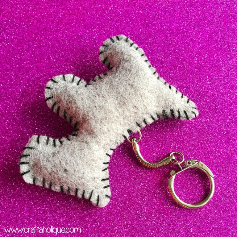 Felt Dog Keyring Kit Review - Amazing Craft - Craftaholique