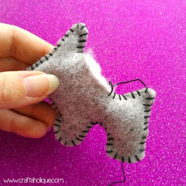 Felt Dog Keyring Kit Review - Amazing Craft - Craftaholique