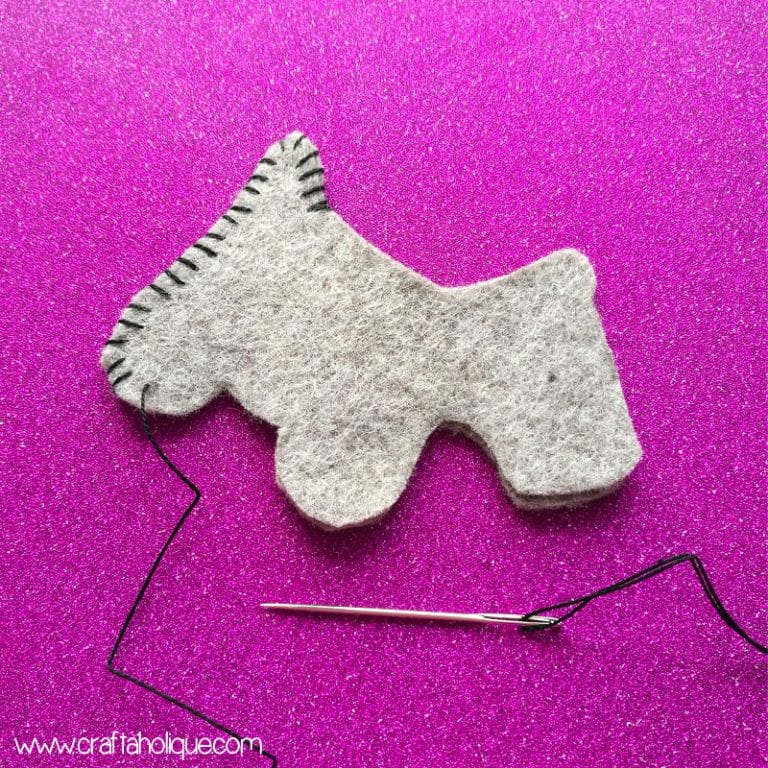 Felt Dog Keyring Kit Review - Amazing Craft - Craftaholique
