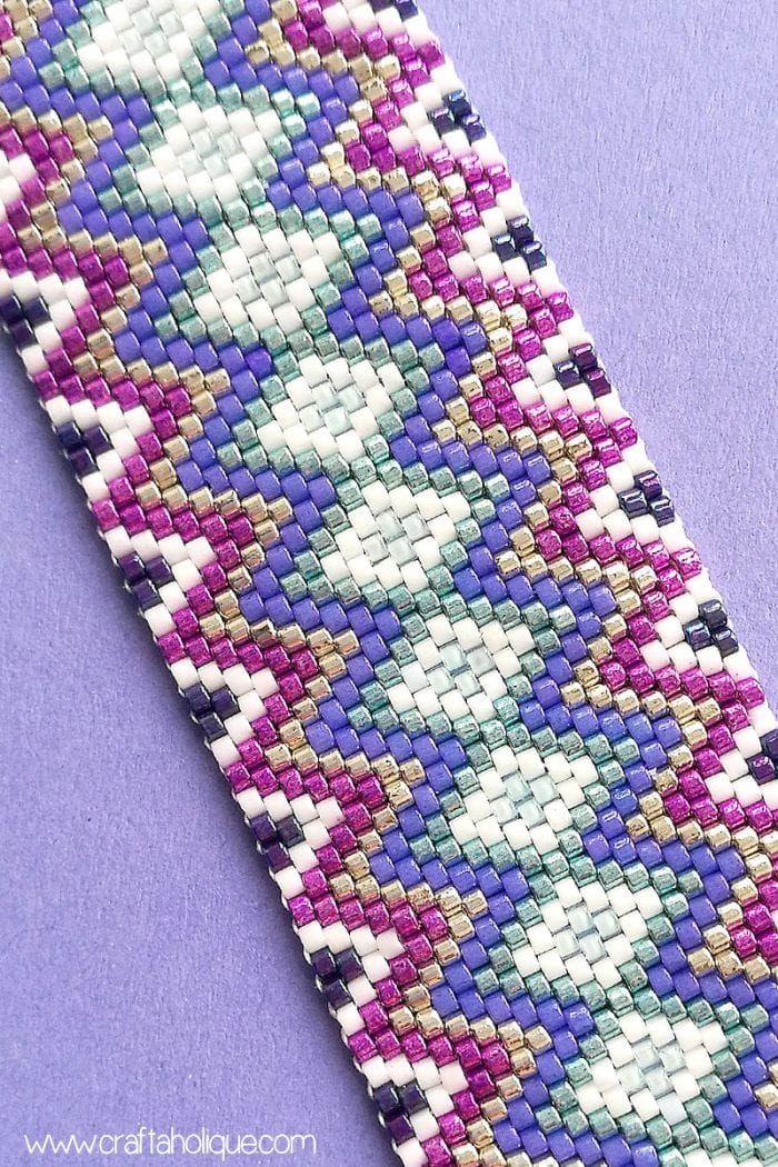 Easy Peyote Pattern - Zig Zag Jazz by Craftaholique