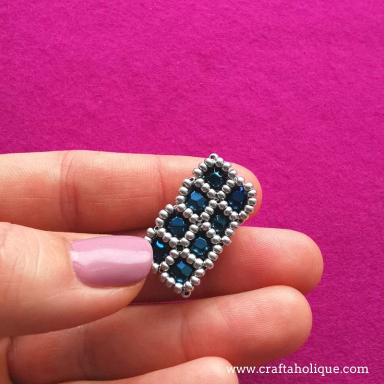 Experimenting with right angle weave (RAW) - Craftaholique